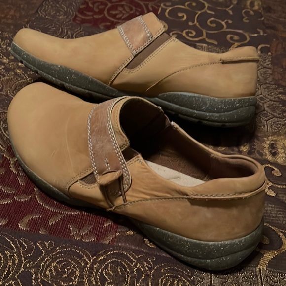 Clarks | Shoes | Clarks Collection Leather Slip On | Poshmark